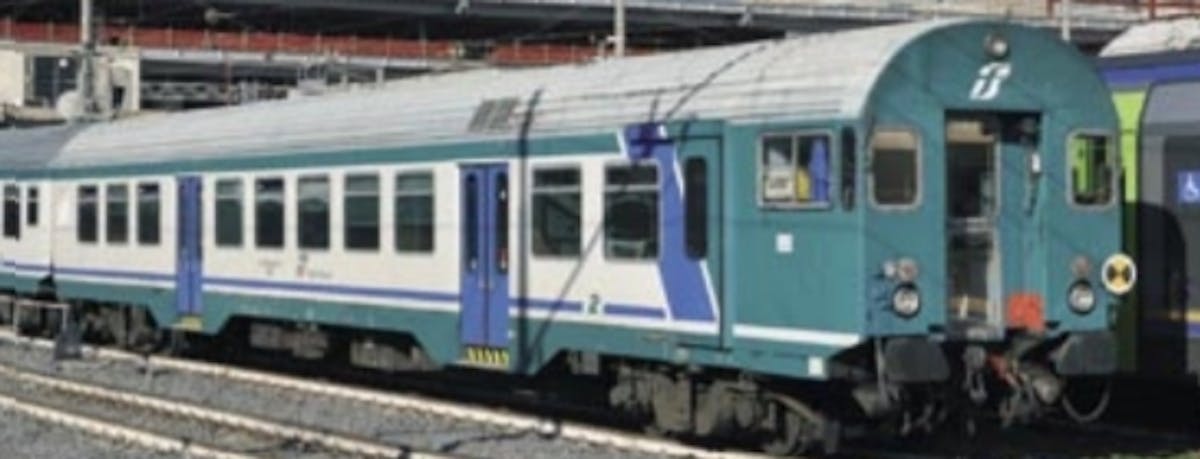 Vitrains 3195 Carrozza semipilota passante FS di 2 cl MDVC Livrea XMPR ...