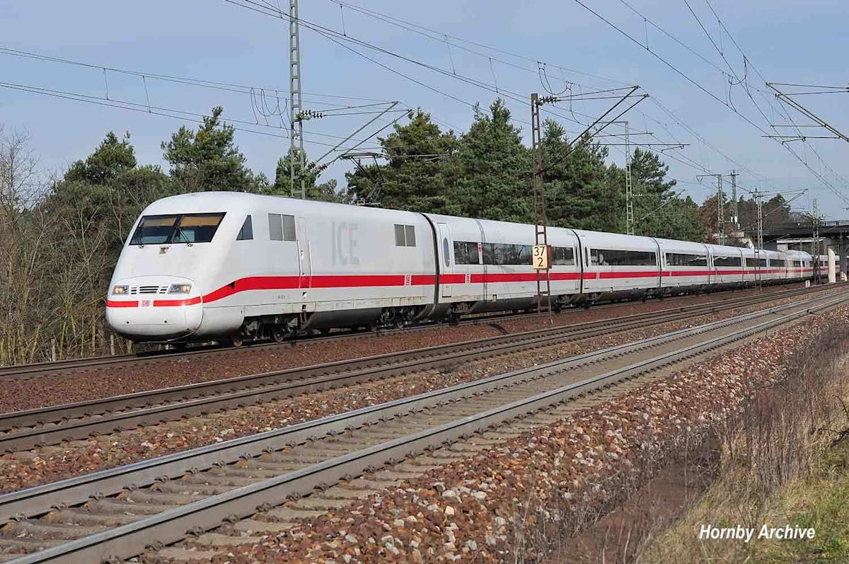 Lima Expert HL1751 DB AG elettrotreno BR 401 (ICE 1) set di 4 unità, ep.VI - TecnoModel.it