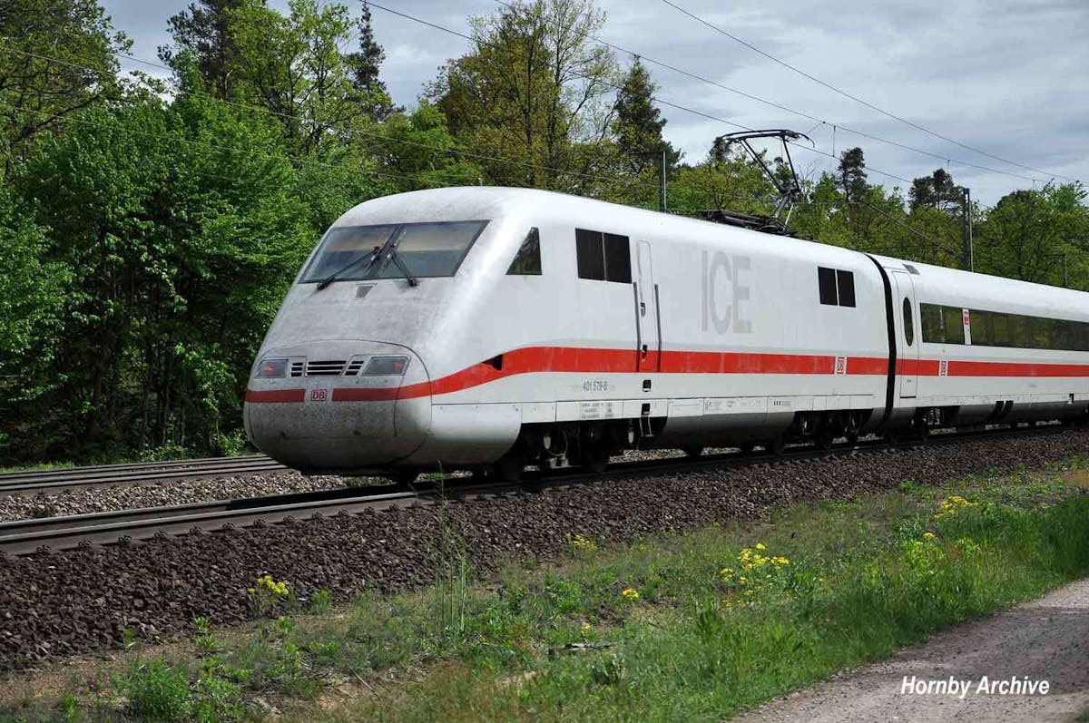 Lima Expert HL1752 DB AG elettrotreno BR 401 (ICE 1) set di 4 unità, ep ...