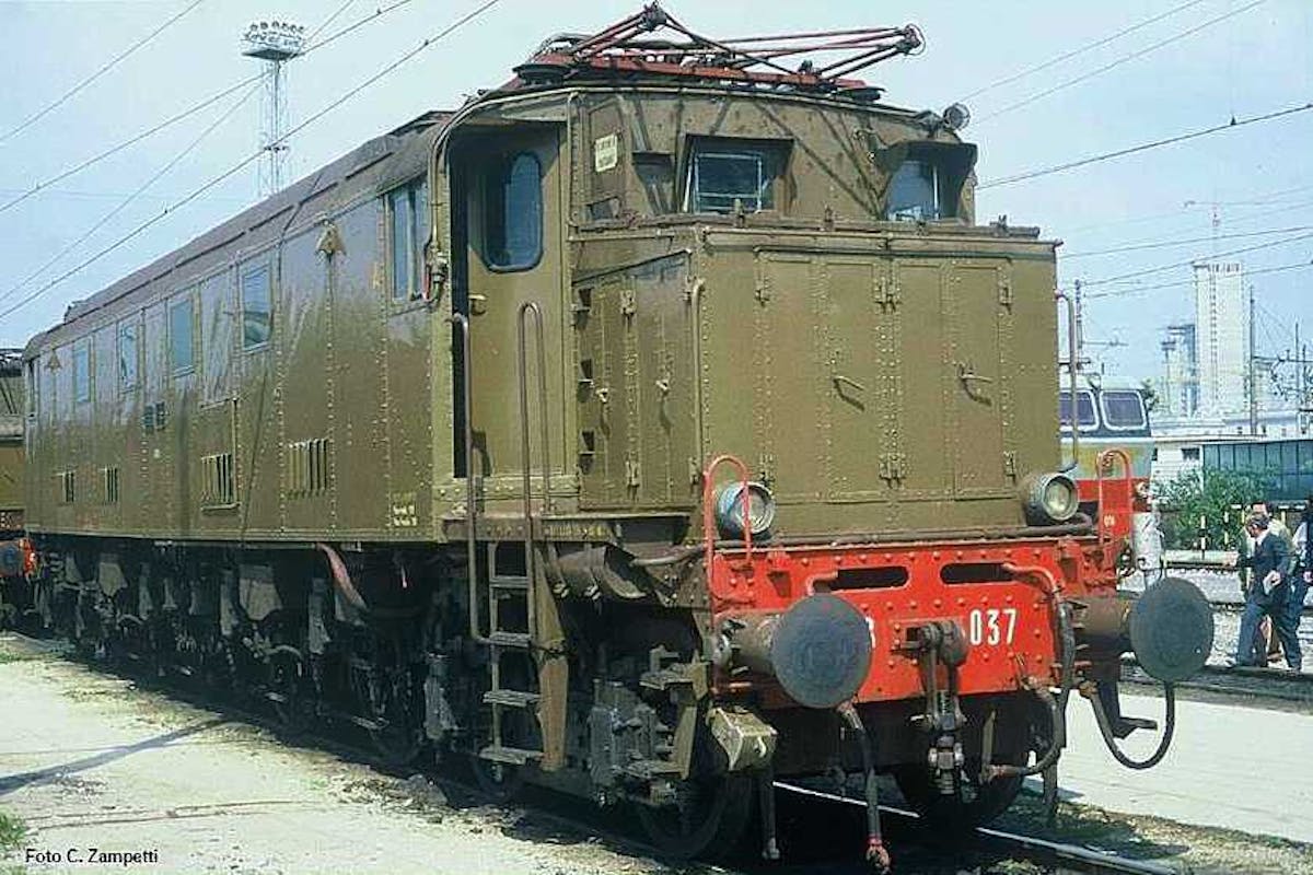 Piko 97467 FS locomotiva elettrica E.428 037 Dep. Loc. Livorno ...