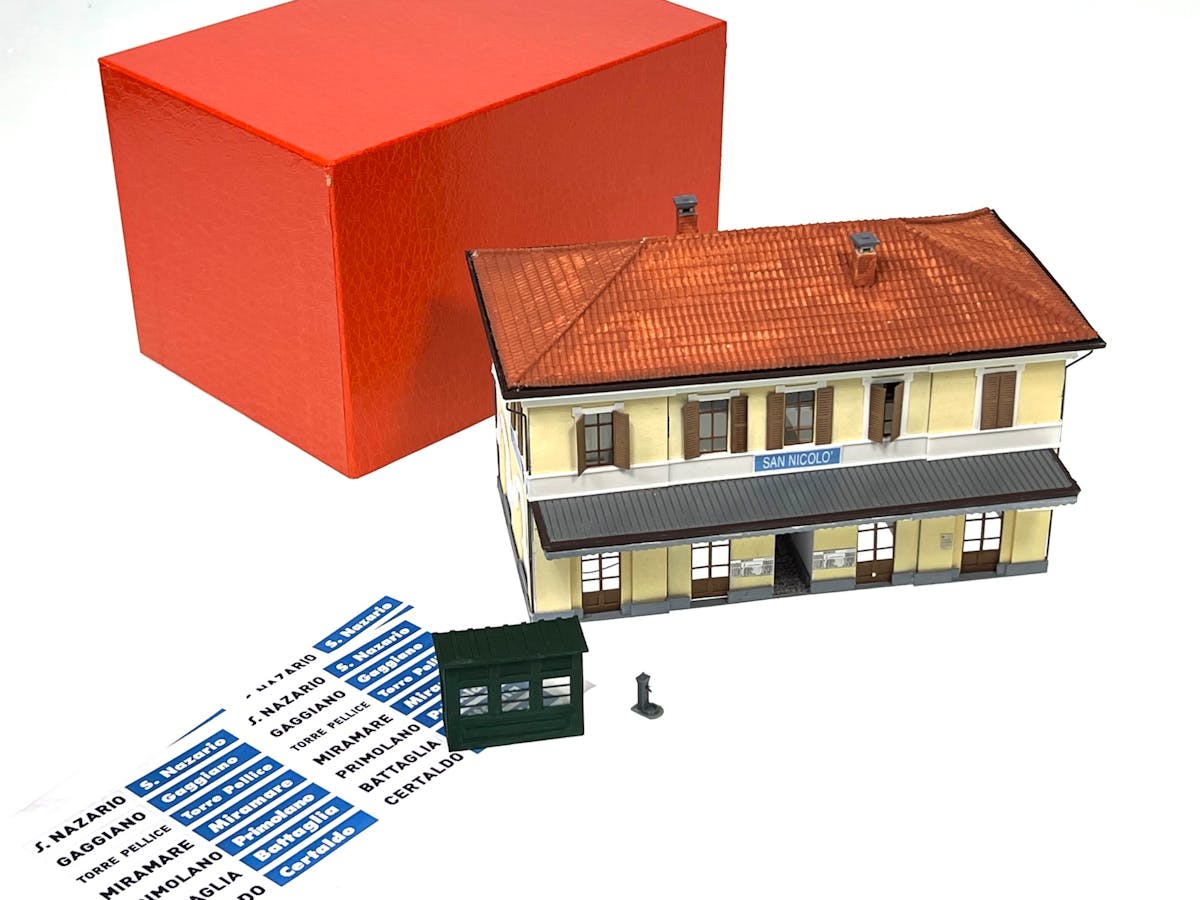 Tecnomodel 67611.1 Stazione FS con tettoia e cabina ACEI, pensilina e ...