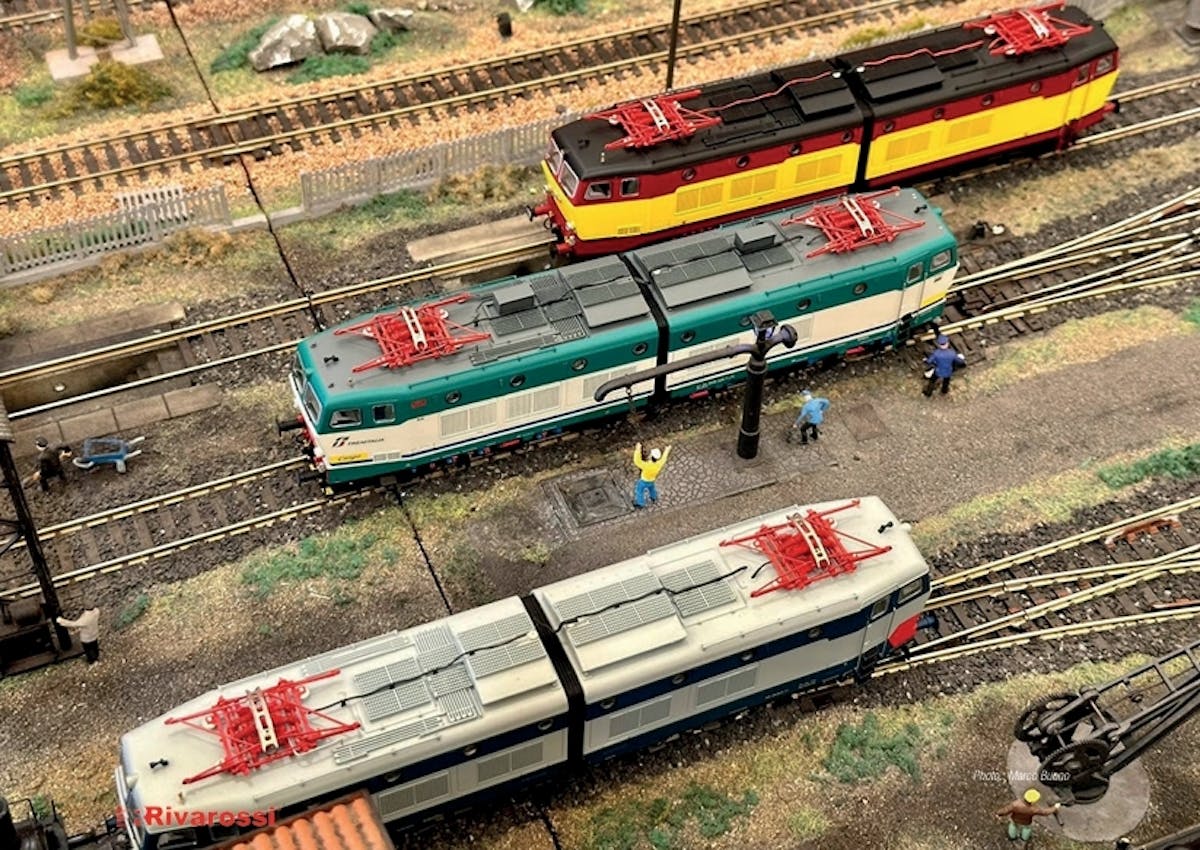 Rivarossi HR2968 FS, locomotiva elettrica E.656, 4a serie, livrea di ...