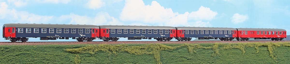 Acme 55295 DSB set 4 carrozze Ferieekspressen ''København H – Hamburg ...
