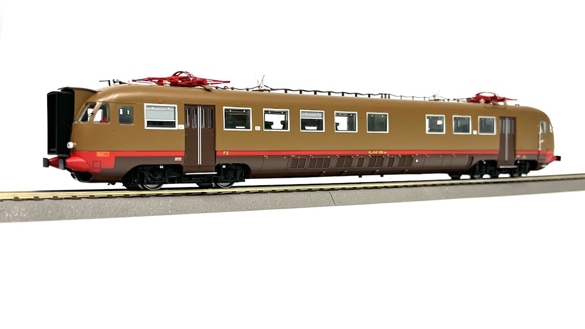 Os.kar 2066DS ALe 540.005 1° serie con RS ep. IV-V livrea castano ...